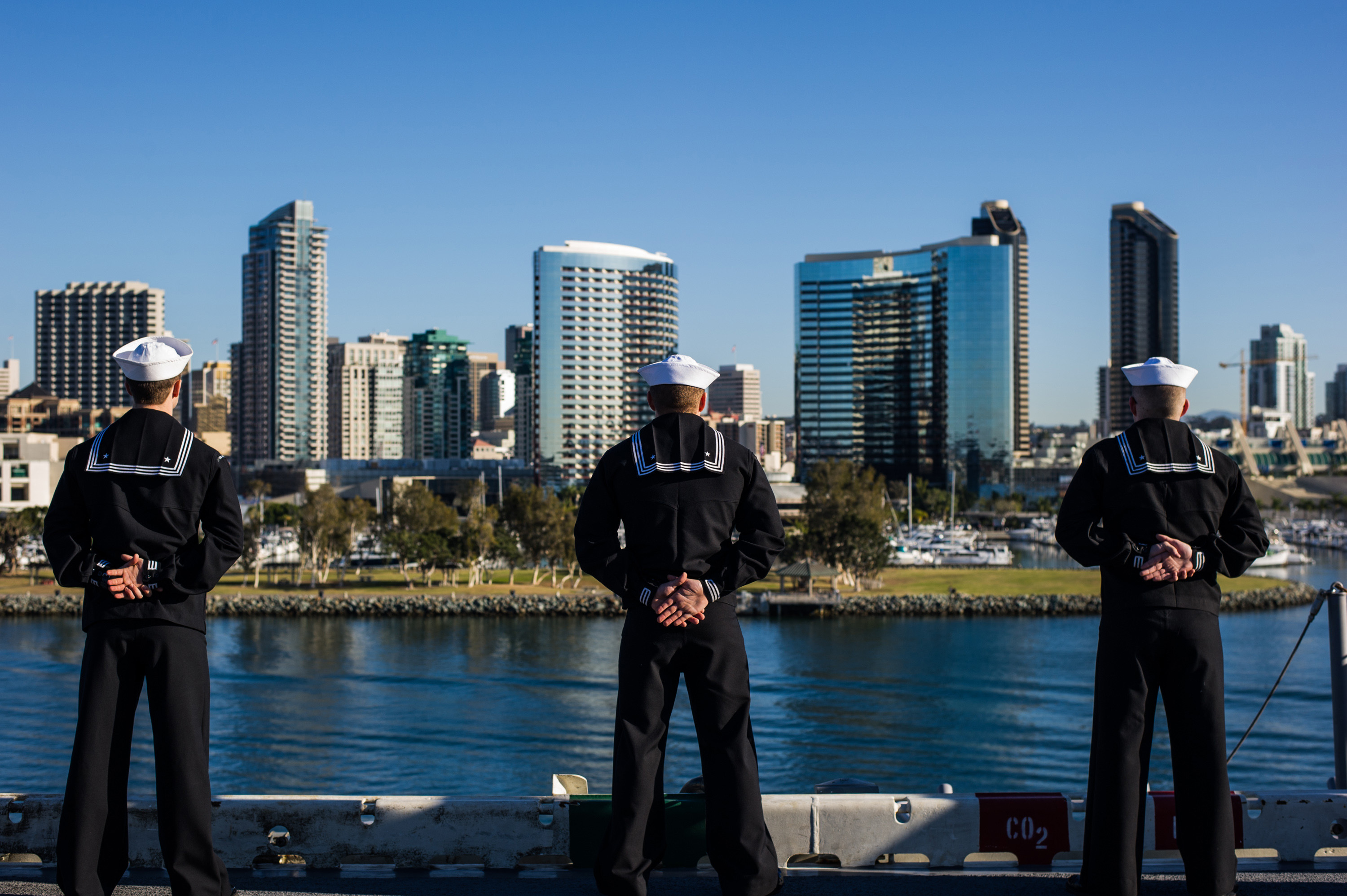 Navy uniform changes will accommodate bigger, bulkier sailors ...