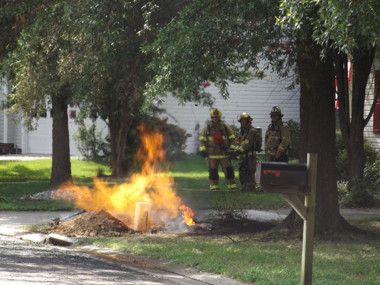 Crews control gas line fire in Suffolk | 13newsnow.com