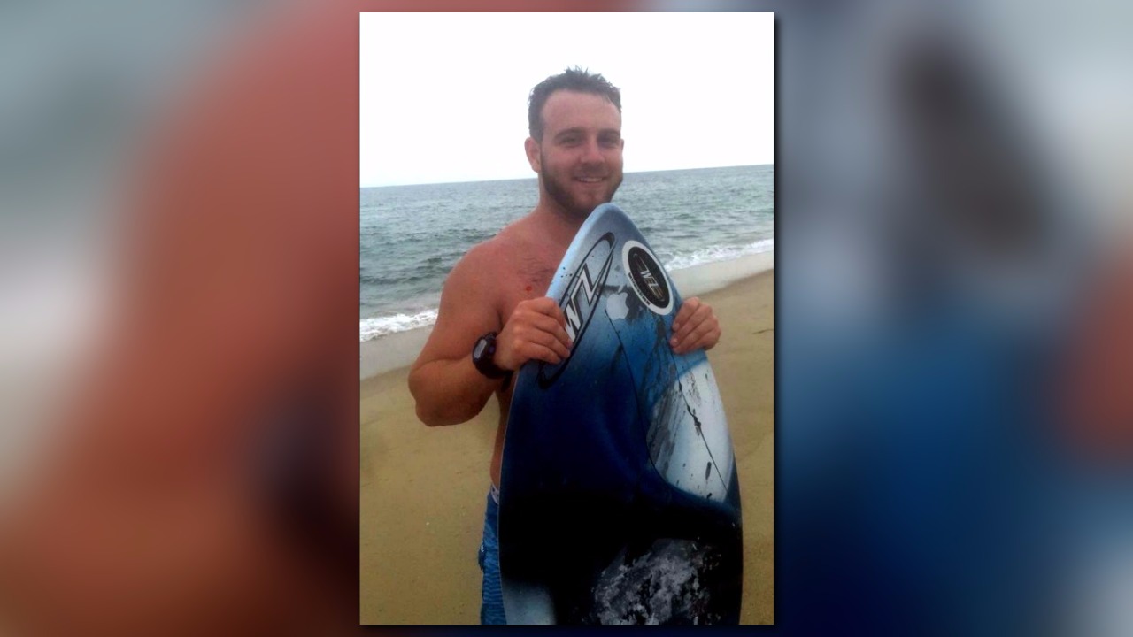 PHOTOS: Teen breaks neck diving into Outer Banks sandbar | 13newsnow.com