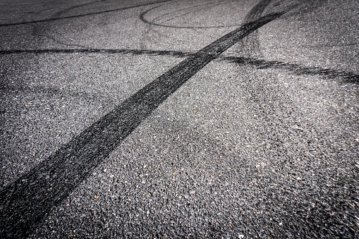 Two separate accidents bring down power lines in Suffolk | 13newsnow.com