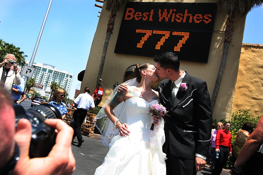 7/7/07: Lucky 7 weddings, 10 years later | 13newsnow.com
