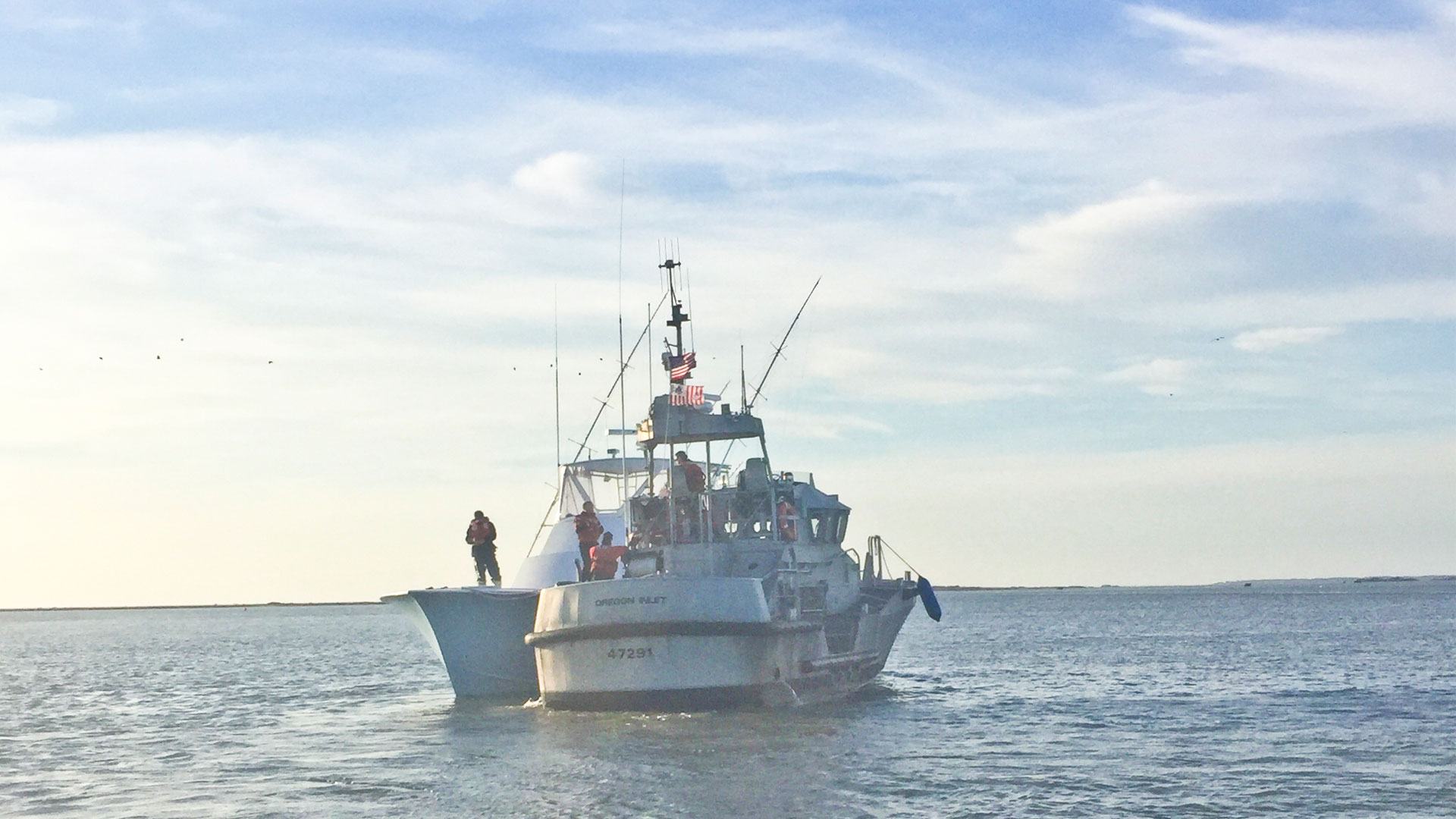 Coast Guard comes to the aid of distressed fishing boat near Oregon ...