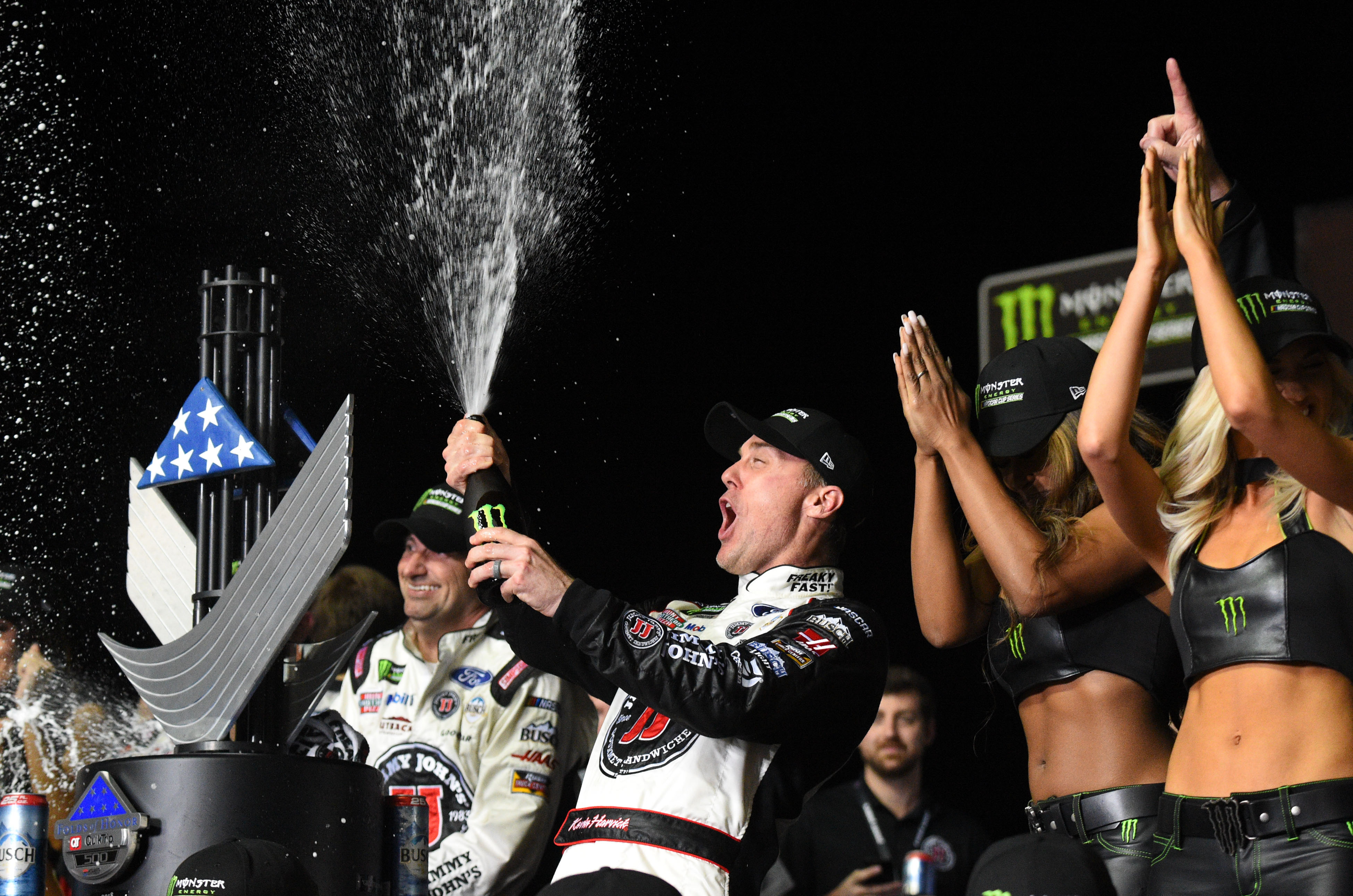 Harvick takes Atlanta | 13newsnow.com